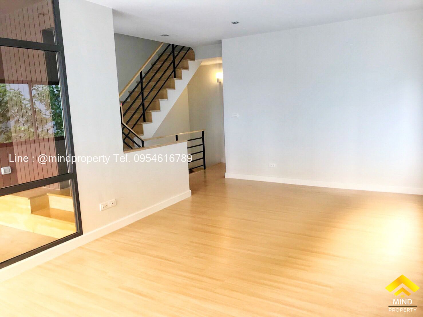 Mind Property | ขายด่วนทาวน์โฮมสุดหรู 3 ชั้น Plex บางนา หลังมุม ใกล้สนามบินสุวรรณภูมิ